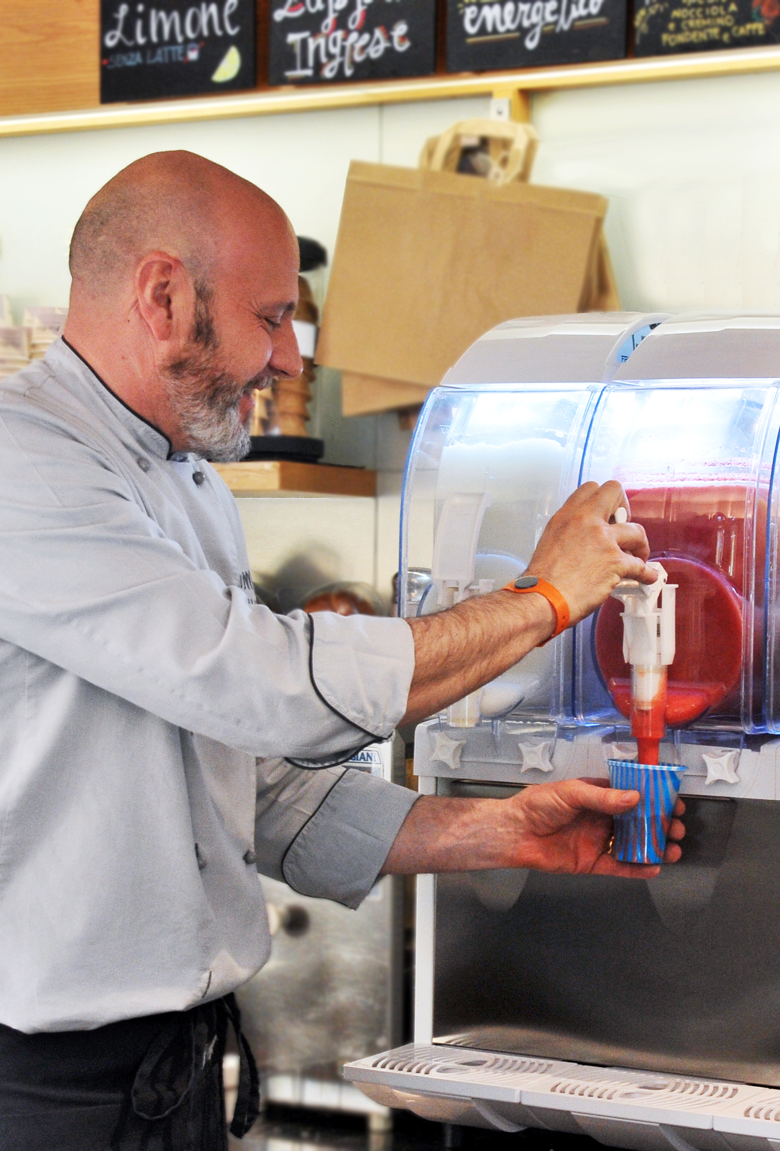 How long does a slush machine take to freeze? | SPM Drink System